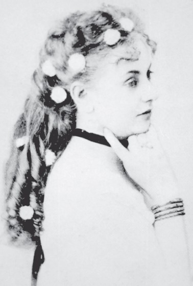 The Unusual Tale of the Cult Of Eliza Lynch | NUVO