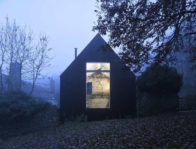 Begonia Is the Winnipeg Singer That Continues to Rise | NUVO