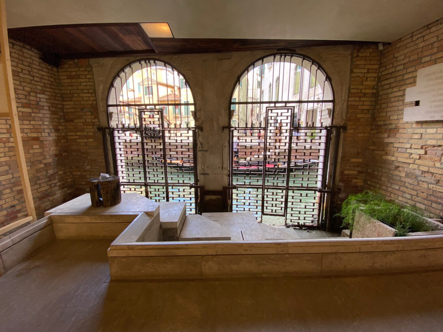 The Mid-Century Modern Style of Carlo Scarpa | NUVO