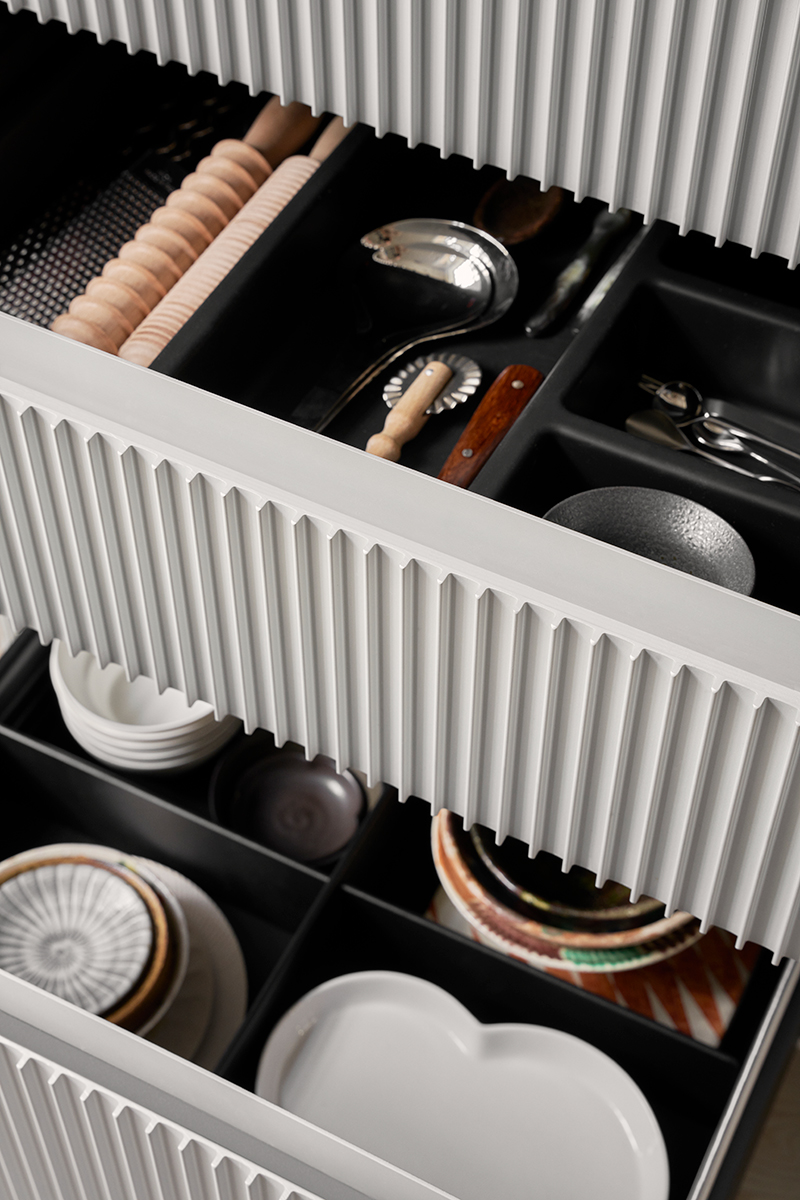 Vipp V3 Kitchen: An Aluminum Dream | NUVO