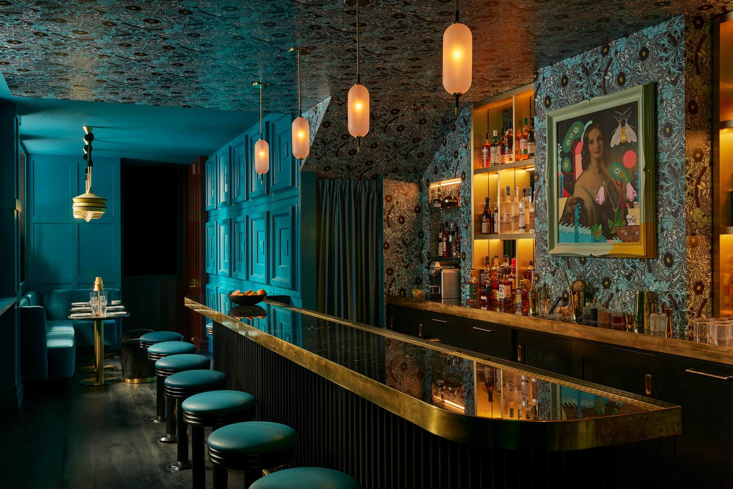 A Moody Cocktail Lounge Mixes Swedish Design and Modern Opulence | NUVO