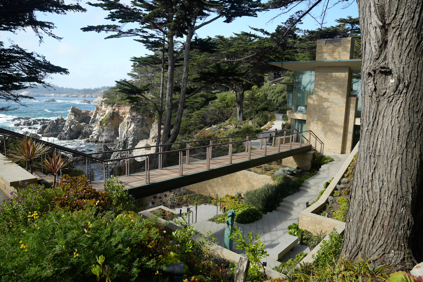 Range Rover House Goes on the Road | NUVO