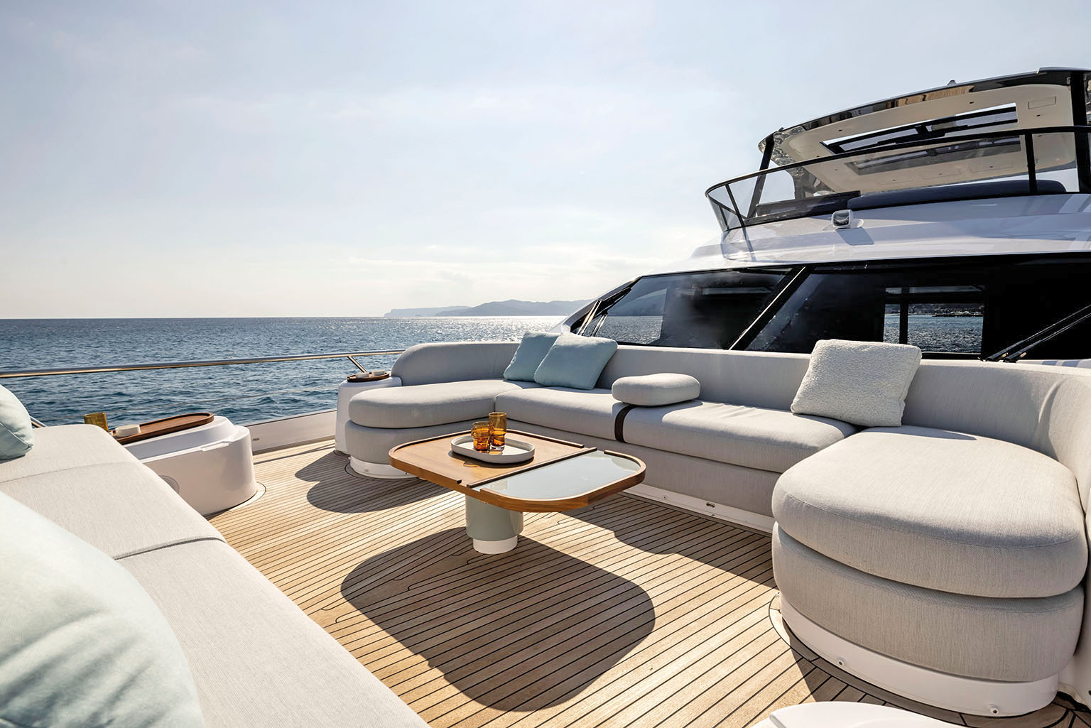 Fly Like an Eagle: Azimut’s All-New Fly 72 | NUVO
