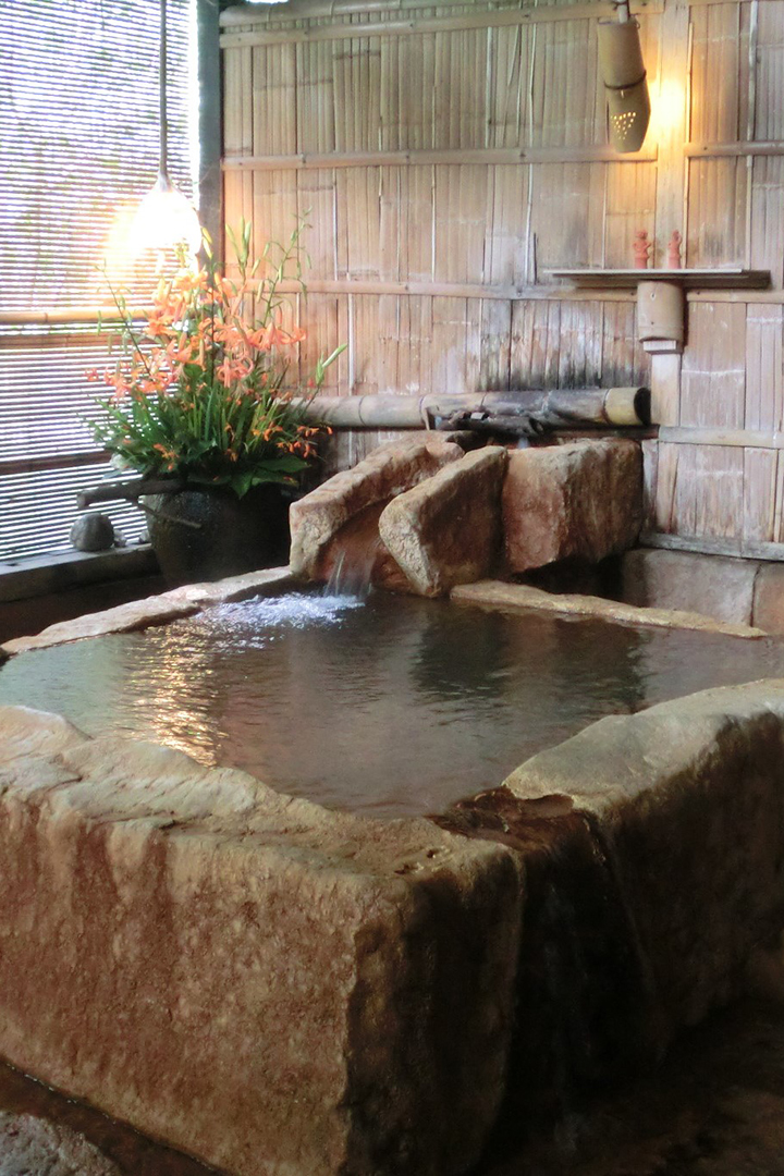 Relaxing in the Serene Japanese Countryside at Wasure no Sato Gajoen | NUVO