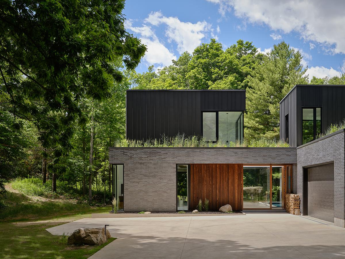 Ontario’s Oneida Ridge Home Is For Enjoying the Outdoors | NUVO
