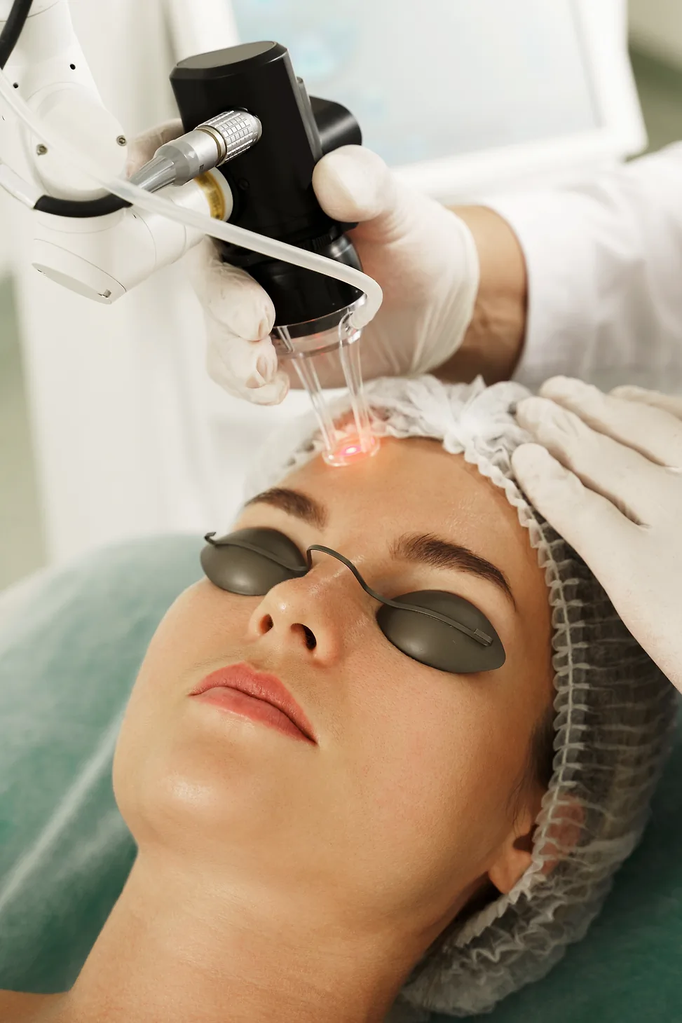 What Can Aesthetic Lasers Do for Your Skin and How Do They Work? | NUVO